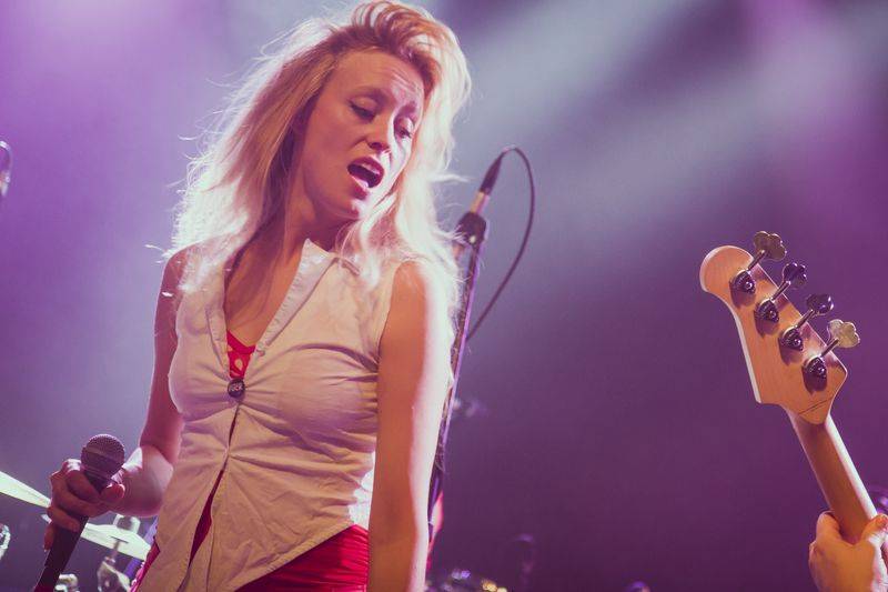 Ashley Slater a jeho Freak Power roztančili vyprodaný Lucerna Music Bar ...