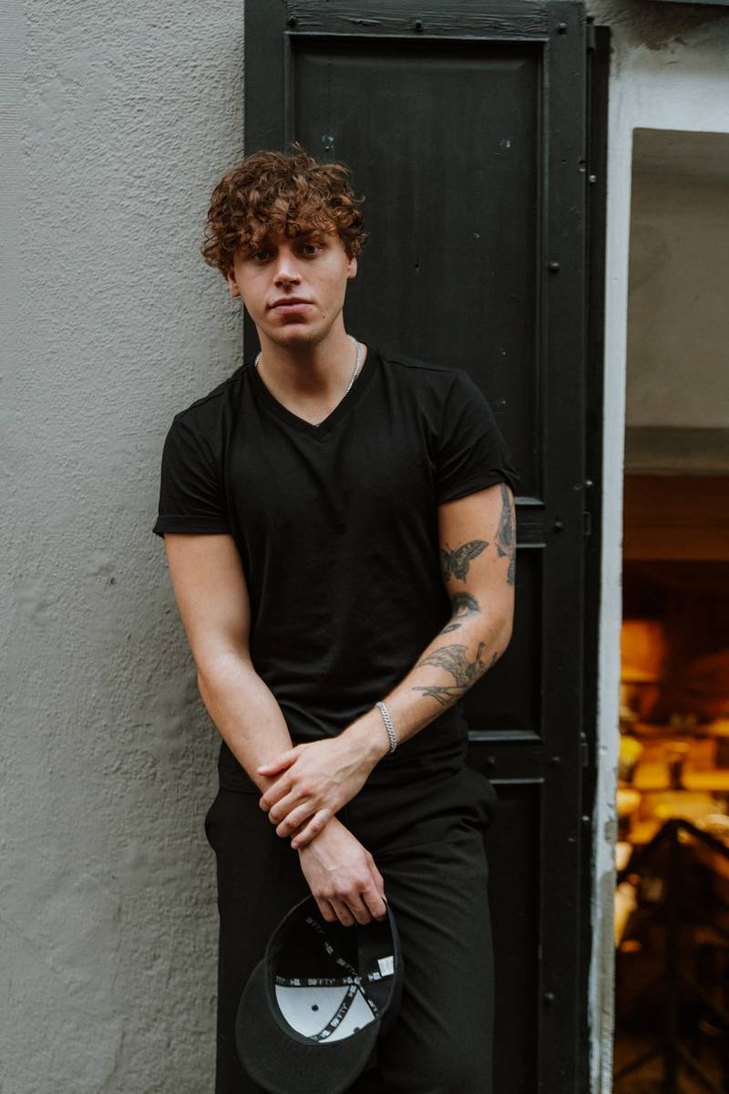 ROZHOVOR | Sofian Medjmedj: Texty píšu přirozeně, bez přetvářky, proto ...