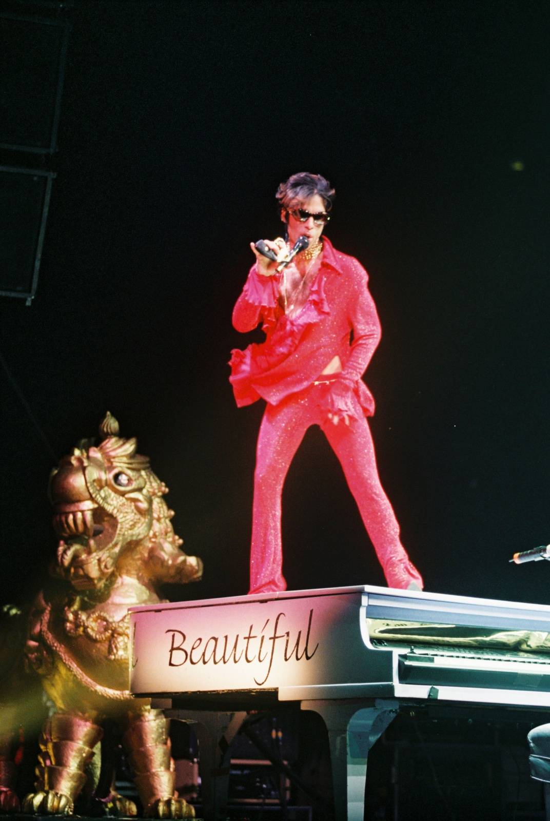 RETRO: Prince předvedl v New Yorku v roce 1998 Jam Of The Year. Byli u ...