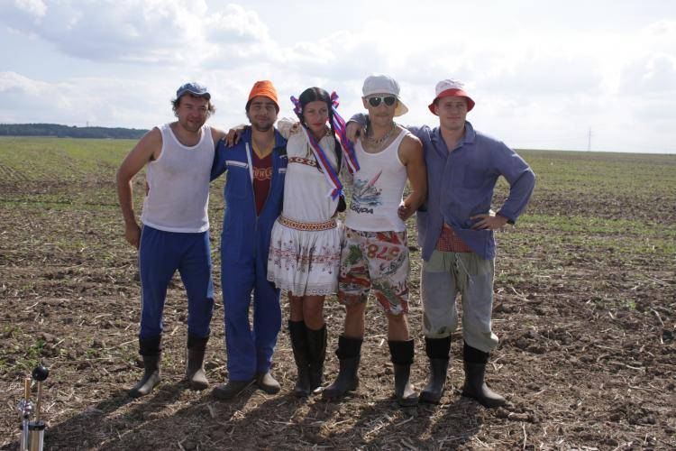 Honza Homola (Wohnout) interview: V Rumunsku jsme viděli vařit pivo na ...