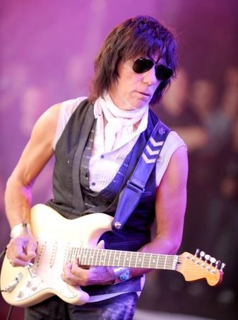 Michal Pavlíček a Radim Hladík mluví o talentu Jeffa Becka | iREPORT ...